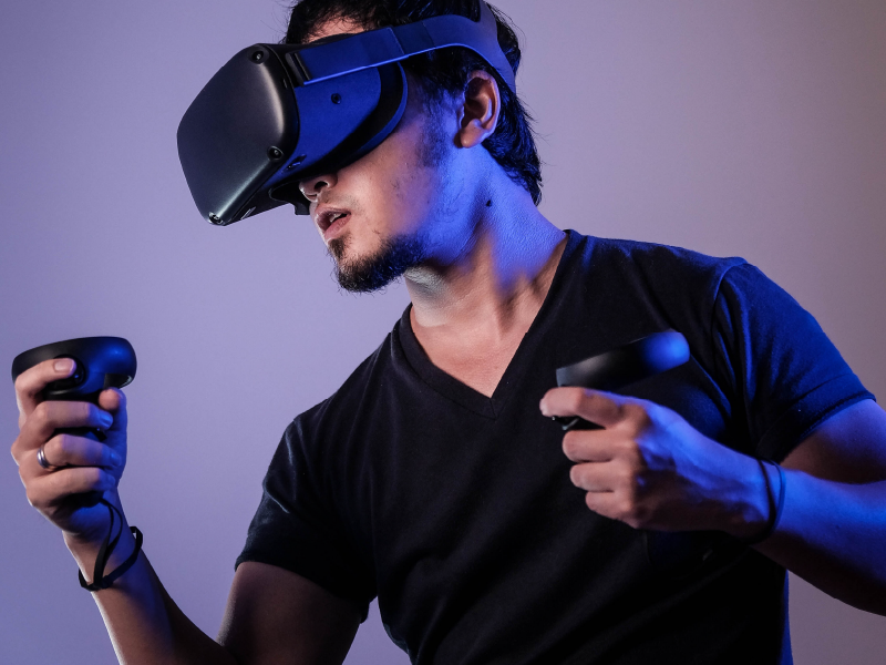 Apple Vision Pro : Révolution ou déchet? - St-Alex Média